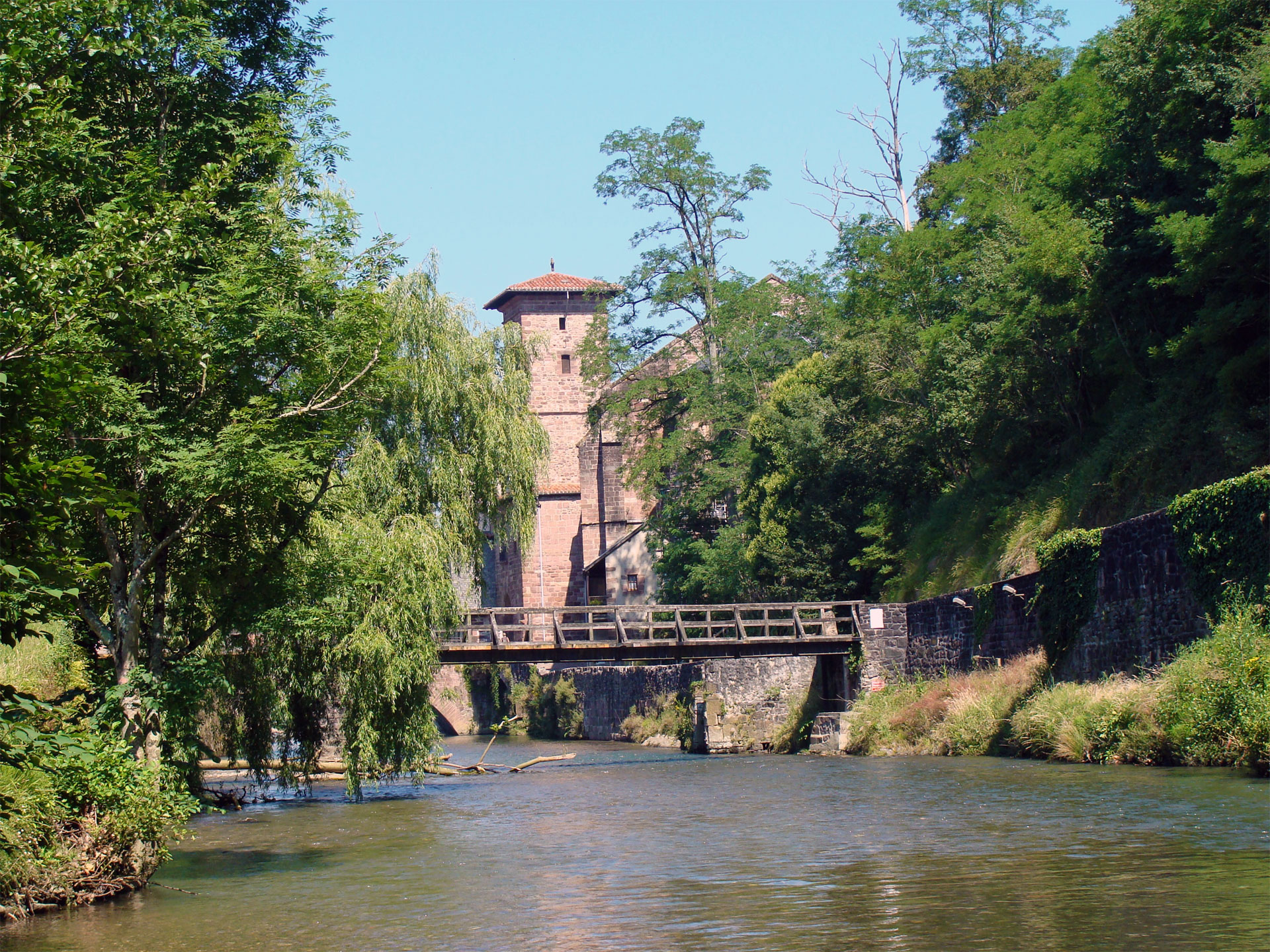 Une cité au cœur des guerres de partition du royaume de Navarre (1512 ...